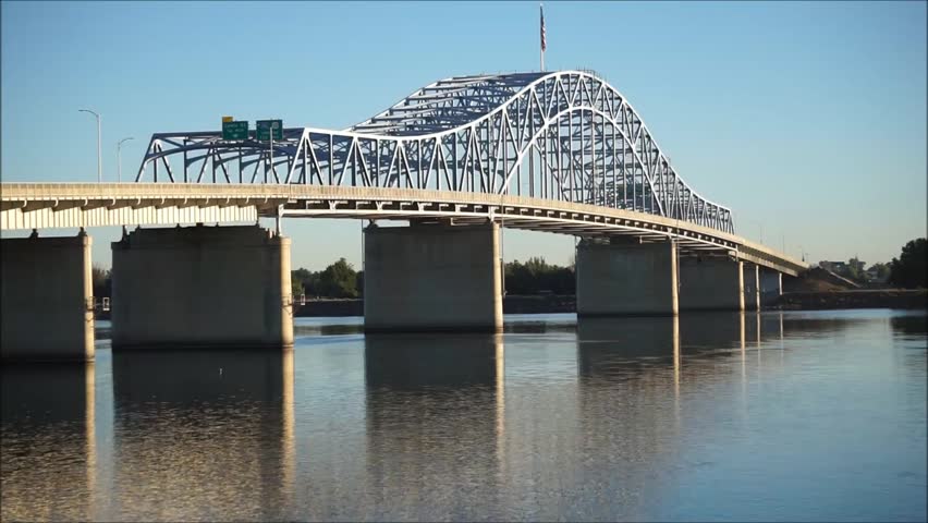 Cable Bridge spanning the Columbia River in Kennewick, Washington image ...