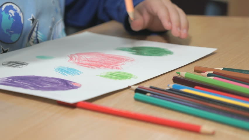 artist-doing-a-sketch-on-a-canvas image - Free stock photo - Public ...