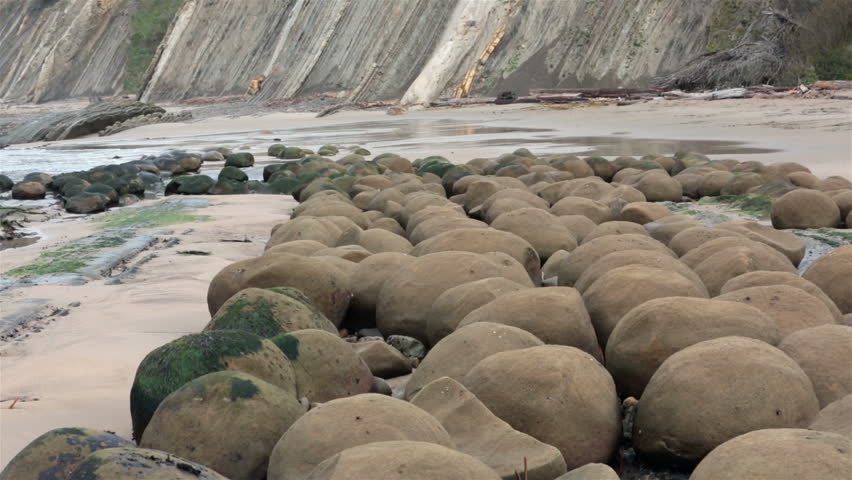California Pacific Ocean Bowling Ball Beach And Surf. Geologic ...
