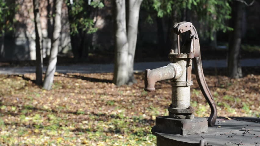 Old Dry Water Pump Pumping วิดีโอสต็อก (ปลอดค่าลิขสิทธิ์ 100%) 4905557 ...
