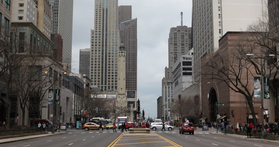 CHICAGO, USA - APRIL 18 2013 Famous Shopping Street Chicago Magnificent ...