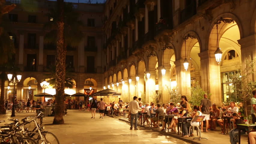 BARCELONA, SPAIN - JULY 18, 2014: Night View Of Placa Reial With ...